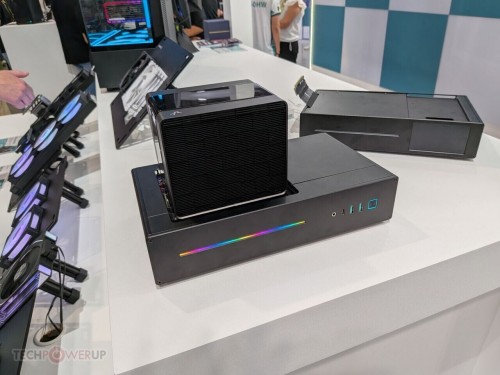 DeepCool показала прототип модульного мини-ПК с вырезом для большого ...