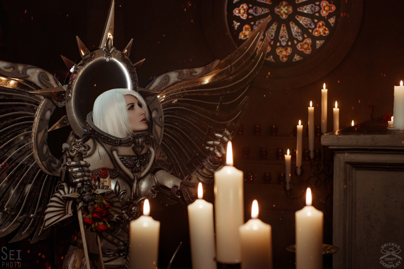 Warhammer 40000: Шикарный косплей на Saint Silvana